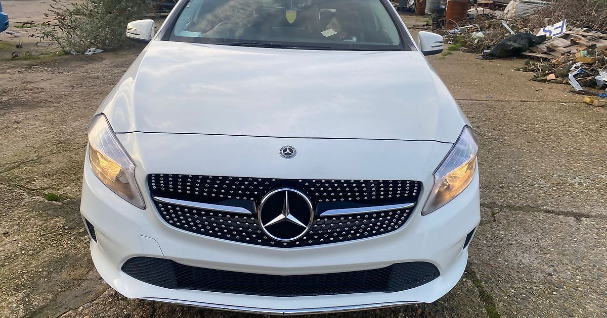 Hire a cheap Mercedes A-Class from Aminur in London, N5